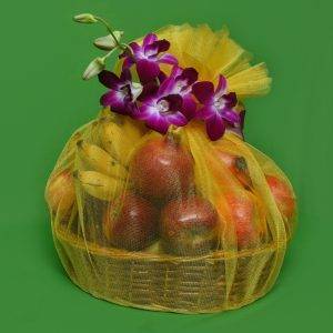 Same Day Fruit Gift Basket Delivery Online In Delhi,Bhubaneswar | Farmerica