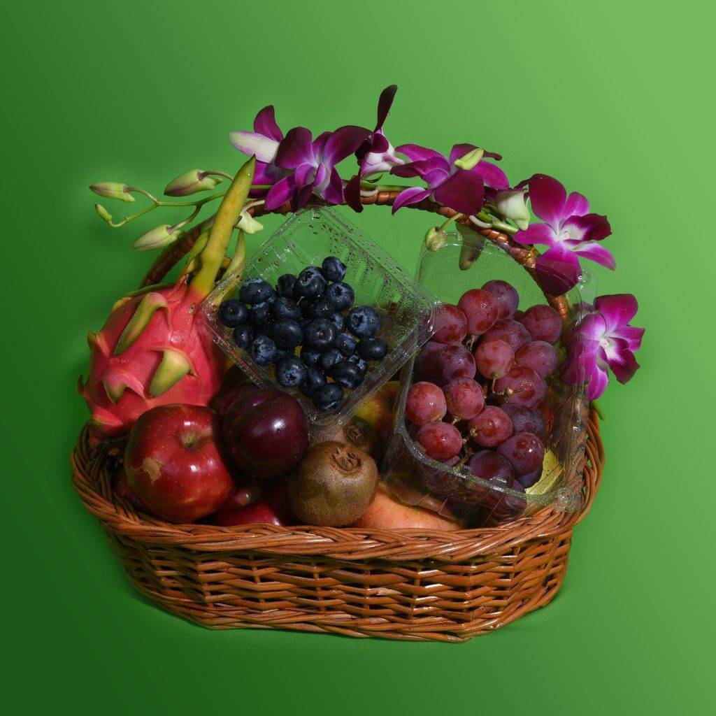 Same Day Fruit Gift Basket Delivery Online In Delhi,Bhubaneswar | Farmerica